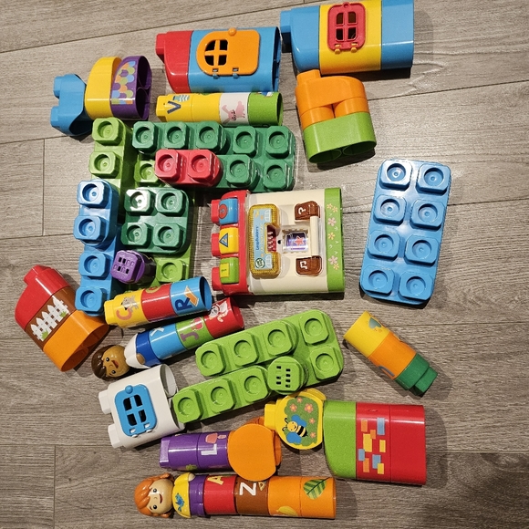 leap frog | Toys | 2 For 20 Leap Builders Blocks | Poshmark